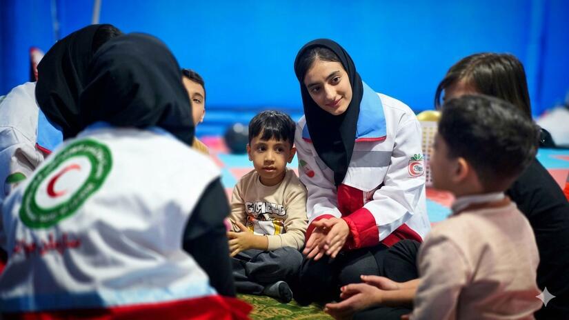 Through rubble and loss, Iranian Red Crescent teams continue saving ...